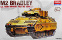 Battle-Models > Academy 13237 M2 Bradley 1:35